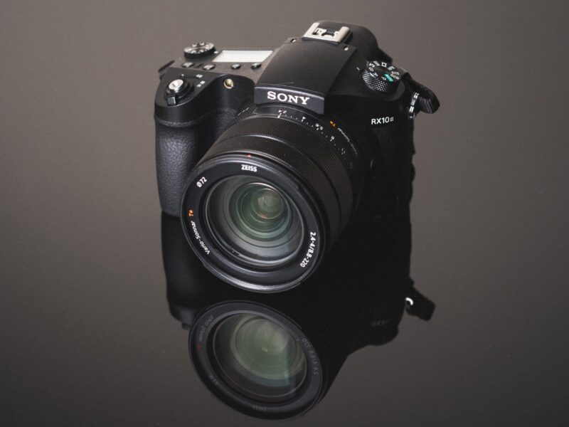 Best Memory Cards Canon G7X Mark II | Alik Griffin