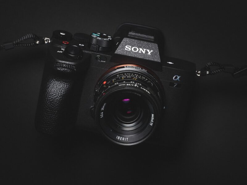 Best Memory Cards Sony A7IV - 32 Tested | Alik Griffin