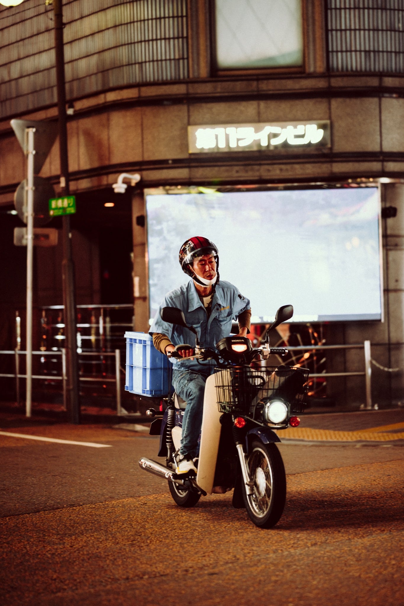 Nikon Z8 Street Photography - An Autofocus Review | Alik Griffin