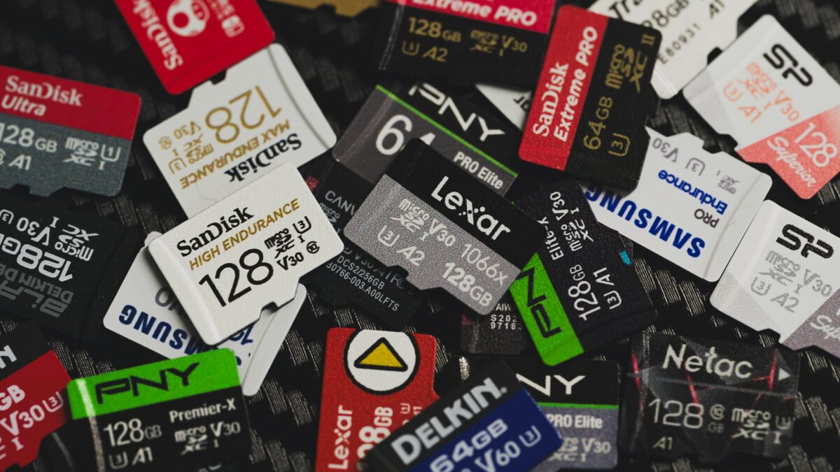 MicroSD Memory Cards Speed Comparisons - 35 Tested | Alik Griffin