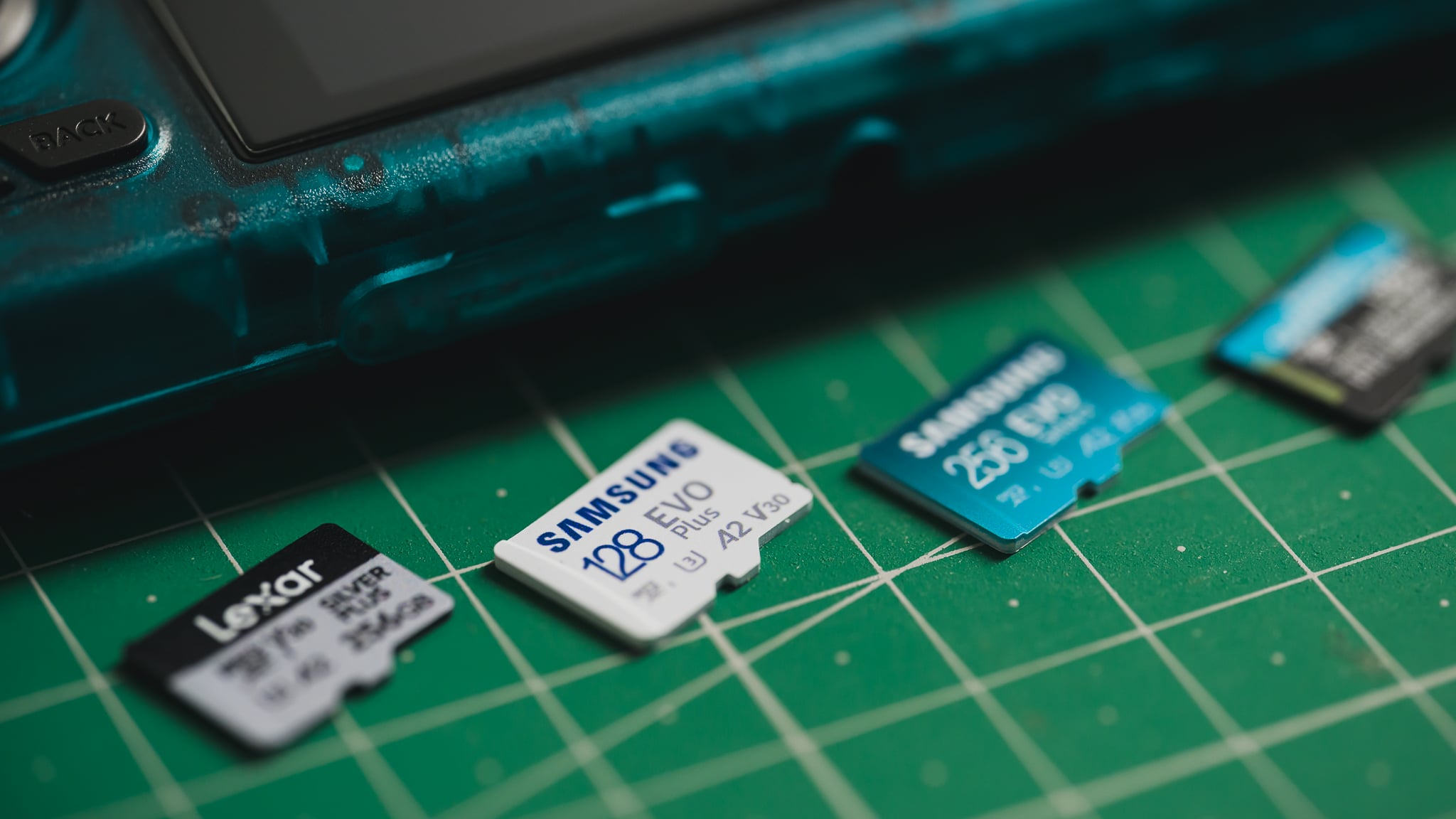 Best Memory Cards For Retroid Pocket 4 Pro | Alik Griffin