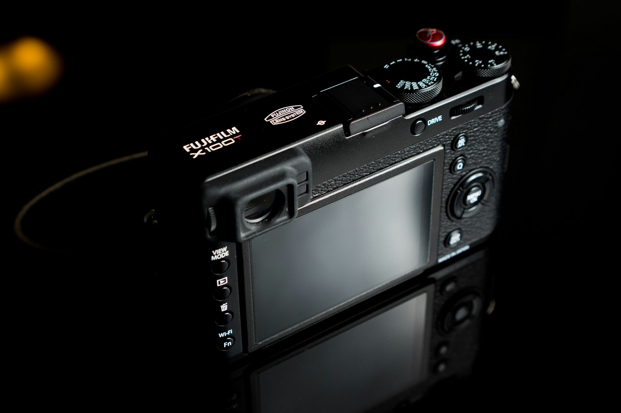 Fuji X100T vs X100s - 9 Key Differences | Alik Griffin